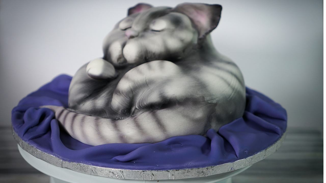 Curled Up Cat Cake Tutorial - Caker School